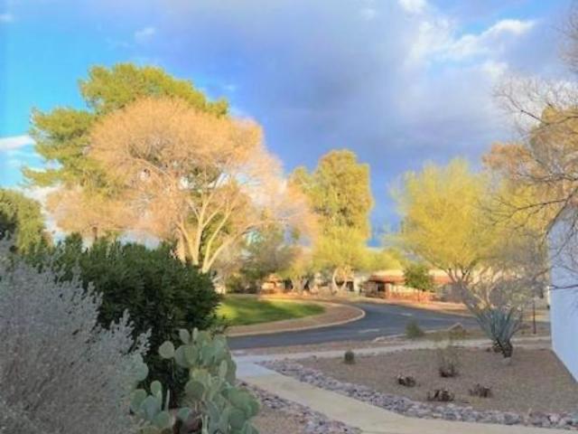 1 Br, 1 bath, Condo 402 S Paseo Quinta