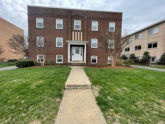 1 Br, 1 bath, Condo 4030 Washington Blvd