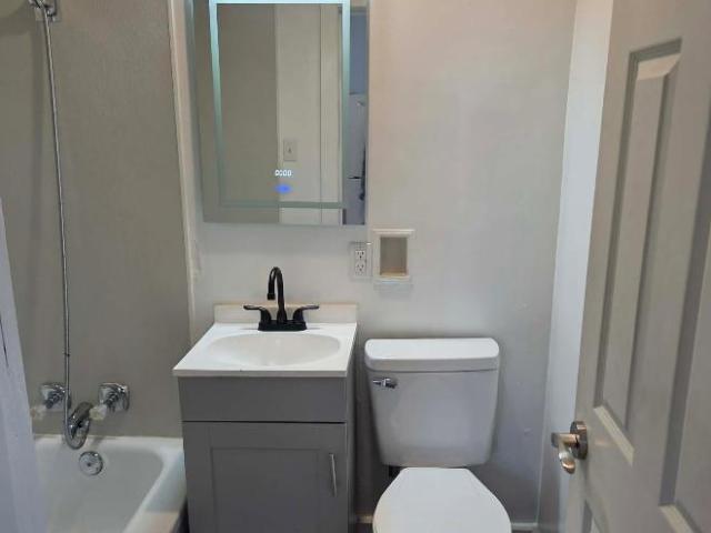 1 Br, 1 bath, Condo 404 Walnut St