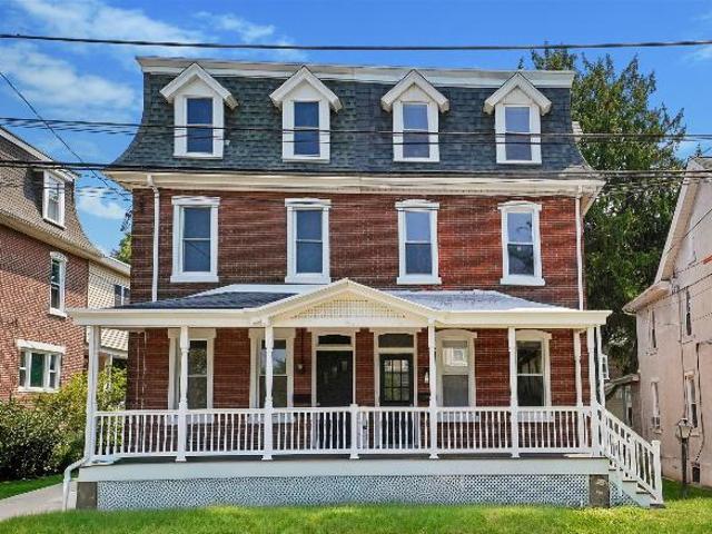 1 Br, 1 bath, Condo 405 School Street