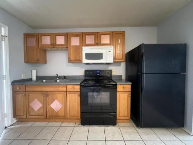1 Br, 1 bath, Condo 407 7th Ave