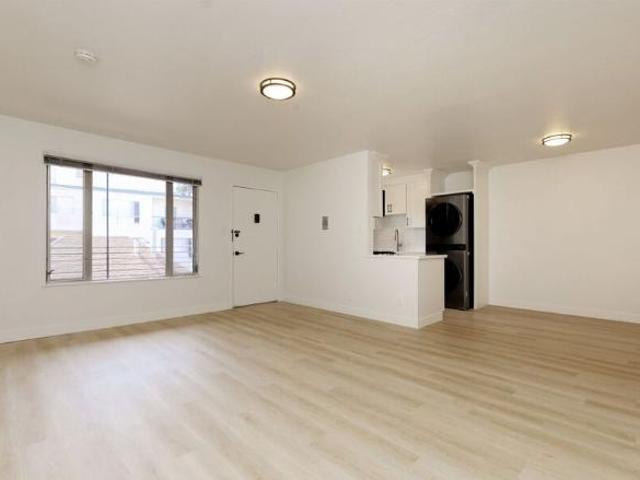 1 Br, 1 bath, Condo 407 Vernon Street