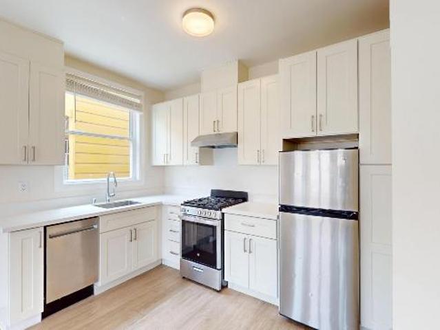 1 Br, 1 bath, Condo 40 Tiffany Ave