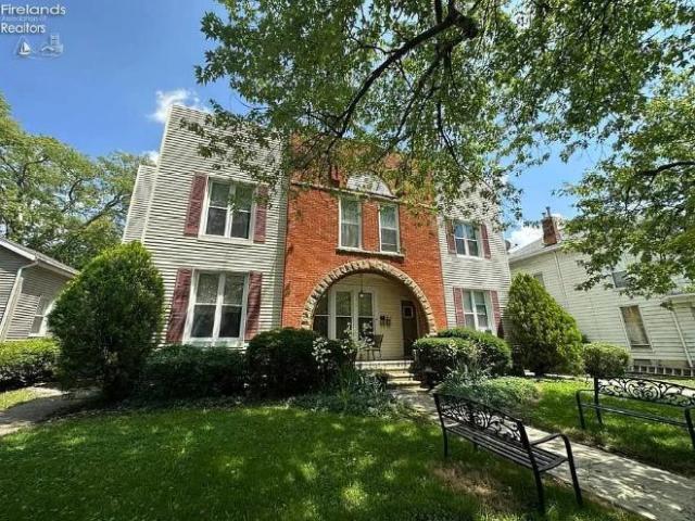 1 Br, 1 bath, Condo 40 N Washington St