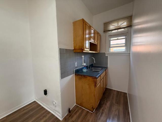 1 Br, 1 bath, Condo 4106 Old York Rd