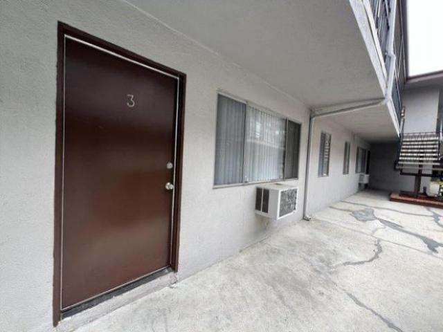 1 Br, 1 bath, Condo 4100 Arch Dr