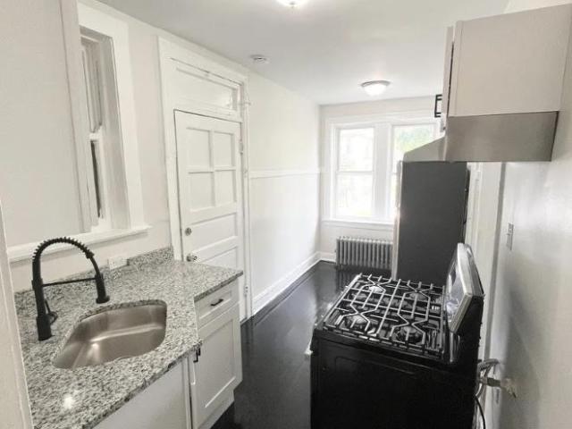 1 Br, 1 bath, Condo 4126 W 24th Pl
