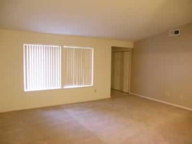1 Br, 1 bath, Condo 4144 N Valentine Ave
