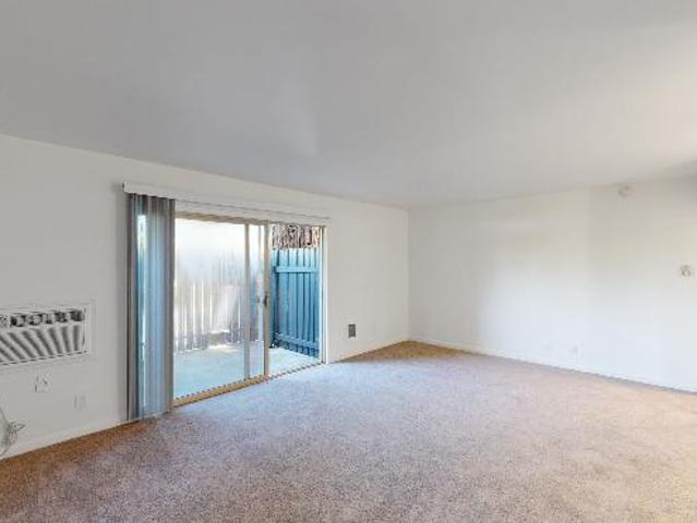 1 Br, 1 bath, Condo 415 Ignacio Blvd