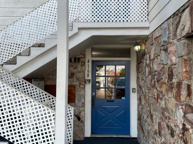 1 Br, 1 bath, Condo 4168 Illinois St