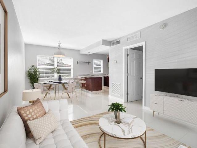 1 Br, 1 bath, Condo 416 NE 15th Ave