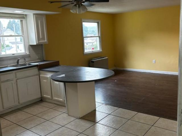 1 Br, 1 bath, Condo 417 Main St