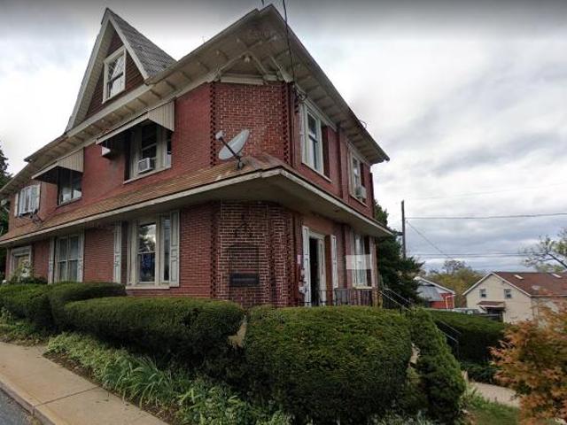1 Br, 1 bath, Condo 4192 Division Hwy