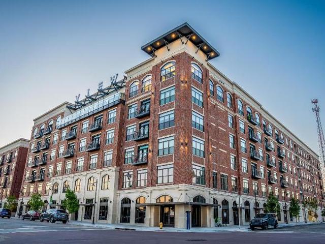 1 Br, 1 bath, Condo 420 East Archer