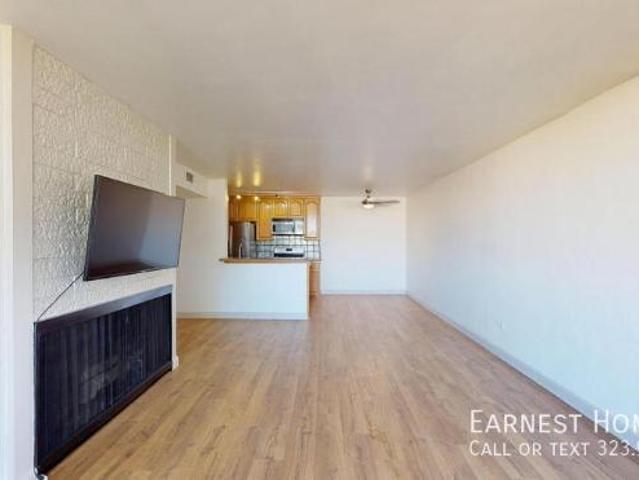 1 Br, 1 bath, Condo 421 S La Fayette Park Pl