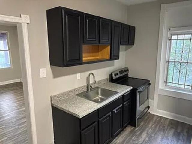 1 Br, 1 bath, Condo 4225 Otter St
