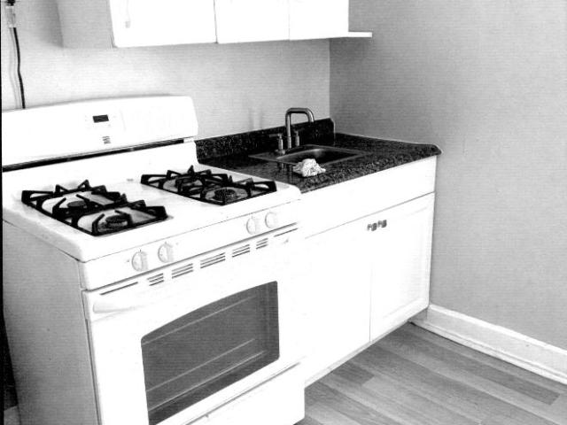 1 Br, 1 bath, Condo 423 Quitman