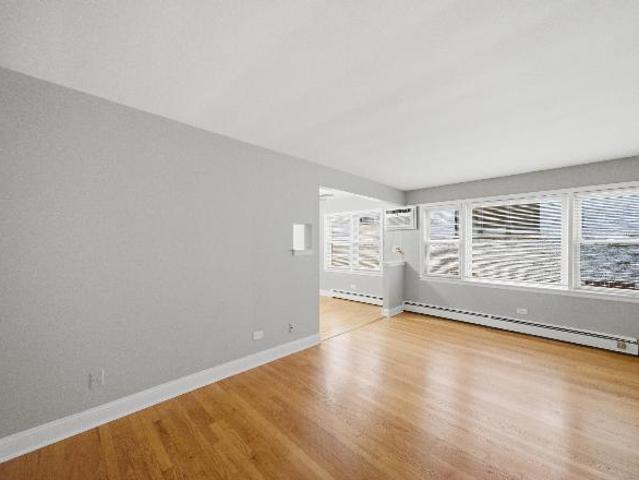 1 Br, 1 bath, Condo 425 Kenilworth