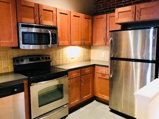 1 Br, 1 bath, Condo 425 N Prince St