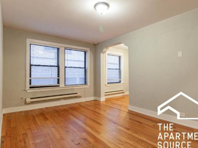 1 Br, 1 bath, Condo 425 West Roscoe St