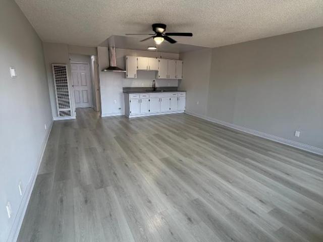 1 Br, 1 bath, Condo 4265 S Hoover St