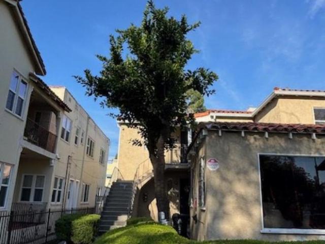1 Br, 1 bath, Condo 4261 1/2 Garthwaite Ave
