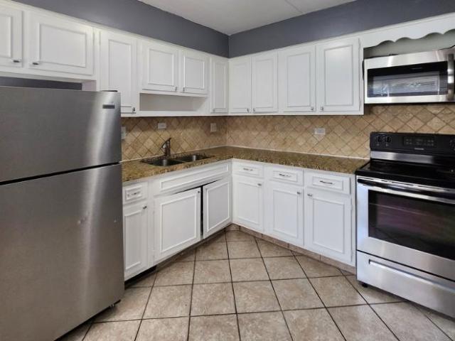 1 Br, 1 bath, Condo 426 Wesley Ave