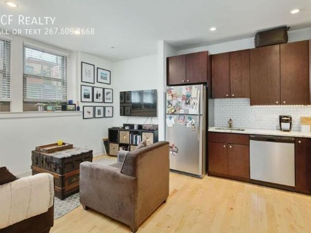 1 Br, 1 bath, Condo 427 Monroe Street