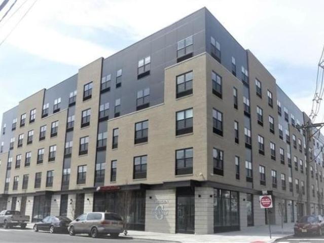 1 Br, 1 bath, Condo 429 Bergen Ave