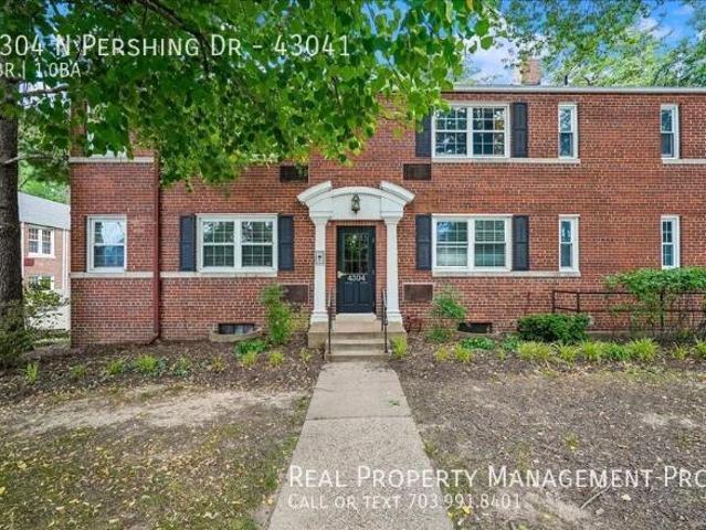 1 Br, 1 bath, Condo 4304 N Pershing Dr