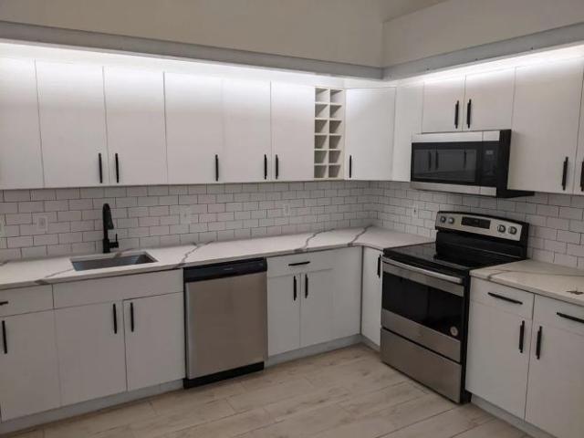 1 Br, 1 bath, Condo 4313 Main Street