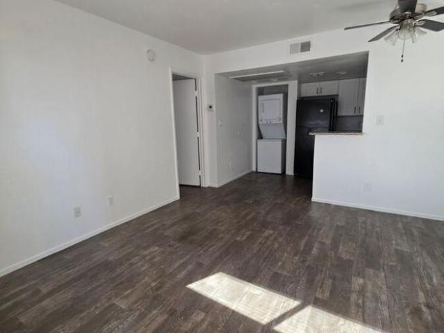 1 Br, 1 bath, Condo 4336 N 35th Ave