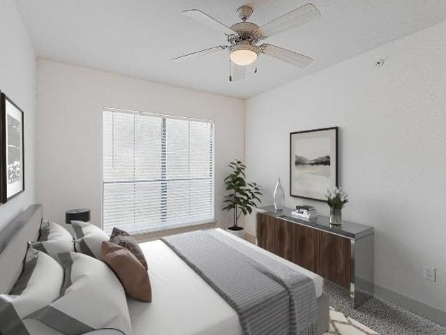 1 Br, 1 bath, Condo 4330 Spectrum One