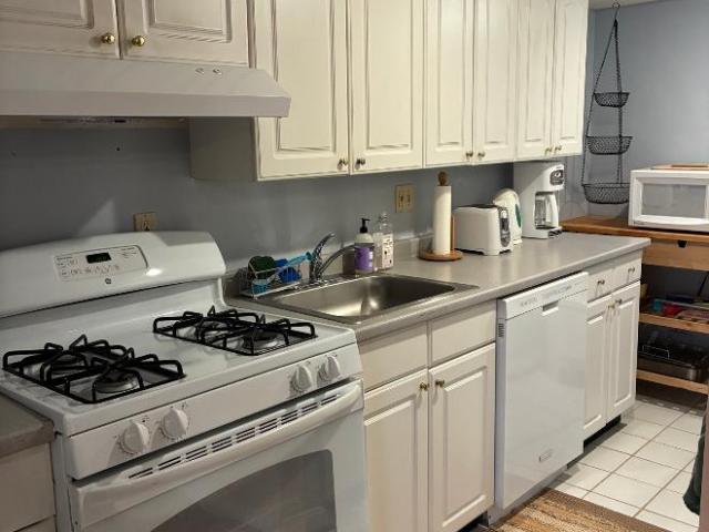 1 Br, 1 bath, Condo 436 6th Street NE