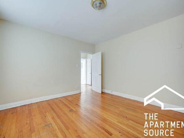 1 Br, 1 bath, Condo 4409 North Kenneth Ave
