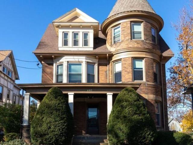 1 Br, 1 bath, Condo 440 West 10th Street