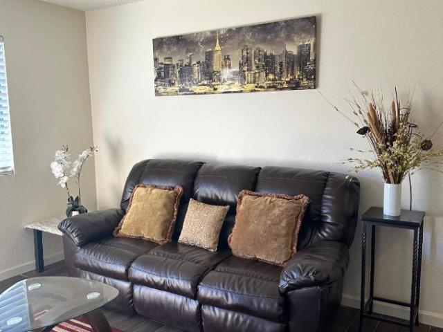 1 Br, 1 bath, Condo 4444 N 7th Avenue