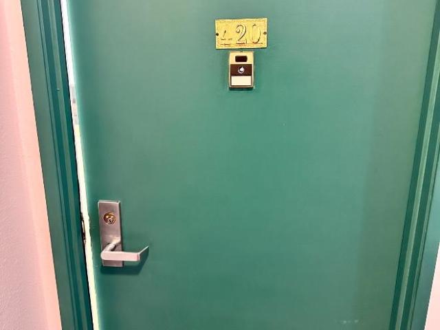 1 Br, 1 bath, Condo 444 S Occidental Blvd