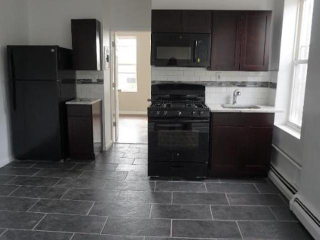 1 Br, 1 bath, Condo 445 N 5th