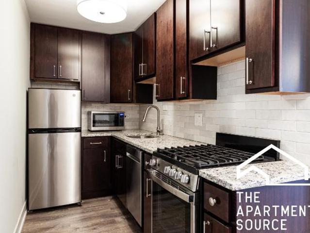 1 Br, 1 bath, Condo 445 West Barry Avenue