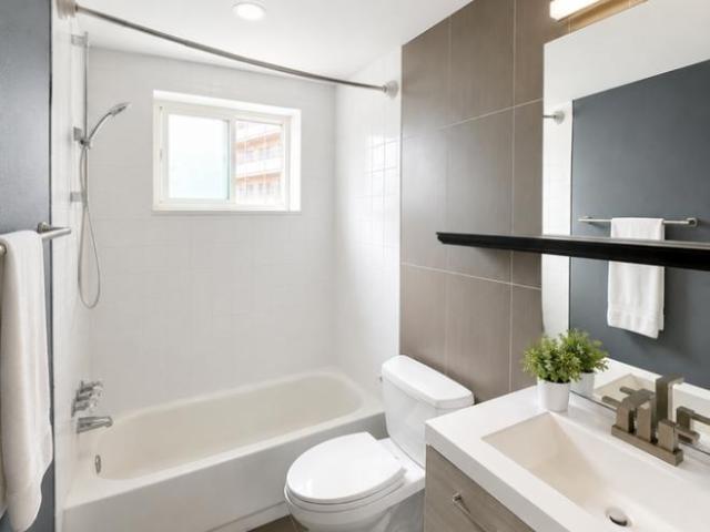 1 Br, 1 bath, Condo 4470 E Jewell Avenue