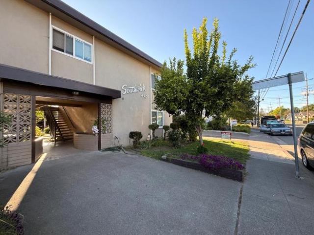 1 Br, 1 bath, Condo 447 S E Street