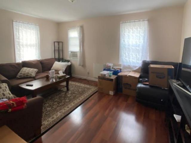 1 Br, 1 bath, Condo 44 Maple St