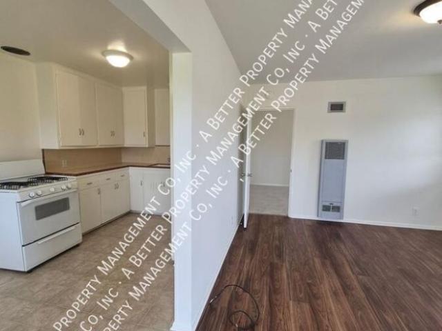 1 Br, 1 bath, Condo 4547 E 14th Street