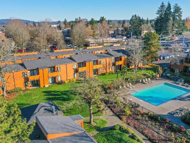 1 Br, 1 bath, Condo 4550 SW Murray Blvd