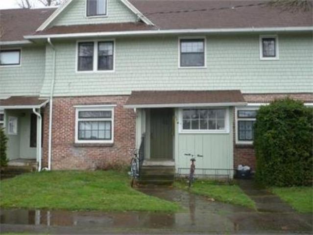 1 Br, 1 bath, Condo 457 SW Washington Ave