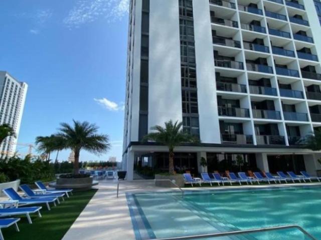 1 Br, 1 bath, Condo 45 Ne 5th St