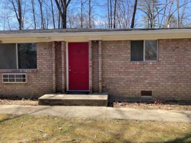1 Br, 1 bath, Condo 460 Wells Dr