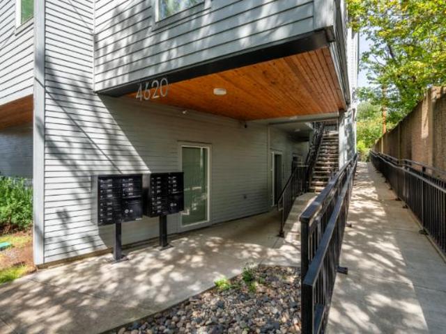 1 Br, 1 bath, Condo 4620 N Maryland Ave