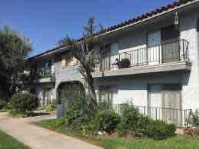 1 Br, 1 bath, Condo 4660 Kester Ave